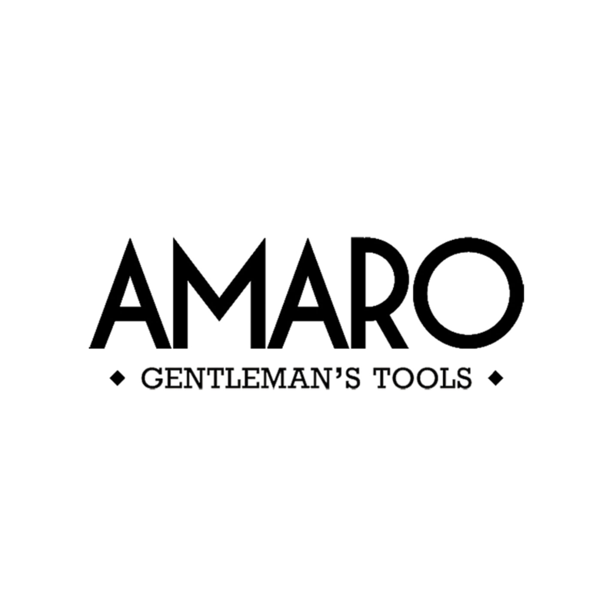 Colección de productos AMARO para el cuidado del hombre.